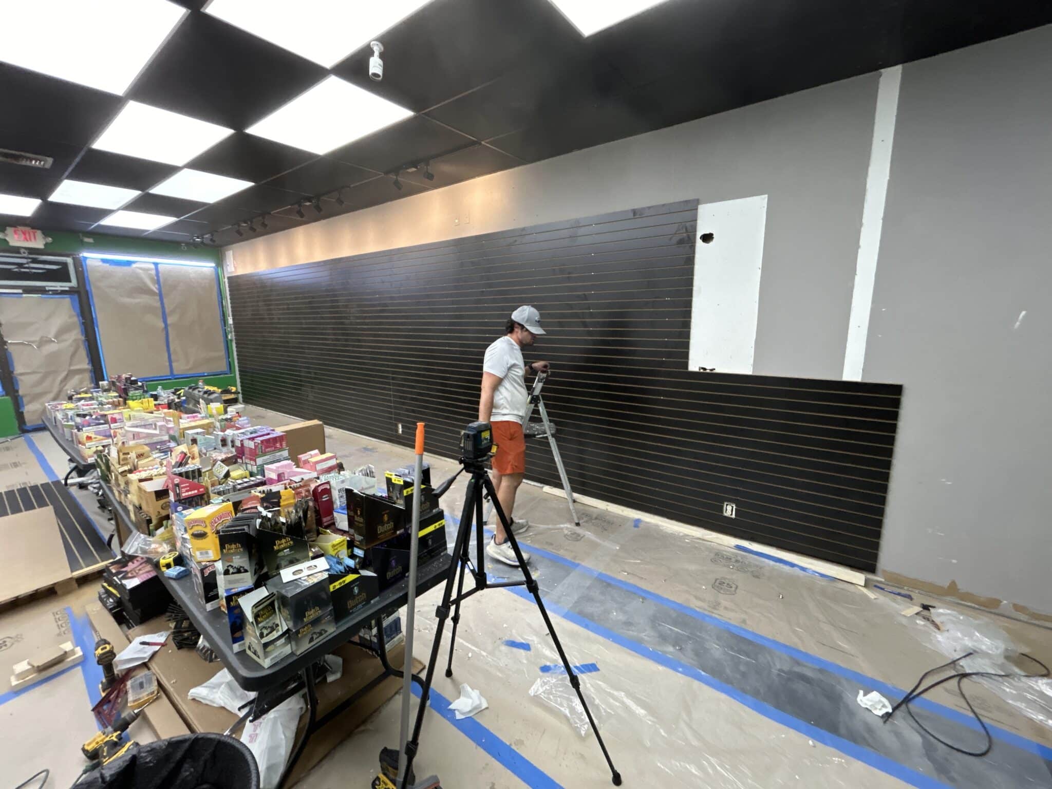 Store Displays Made Simple - DISPLAYARAMA